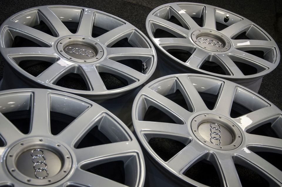 *Refurbished* Genuine 18" Audi TT MK1 Alloy Wheels 5x100 8N0601025S ...